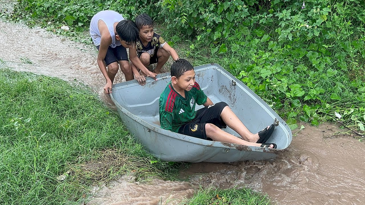 CHAPUZON Y DIVERSIÓN EN EL BARRIO CON LOS SOÑADORES 🌧️🚀🔥🤣 / ponchuelas ...