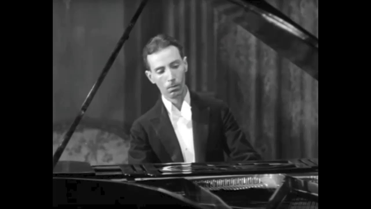 Maurice Cole (piano) - Little Bird (Grieg); Rustle of Spring (Sinding ...