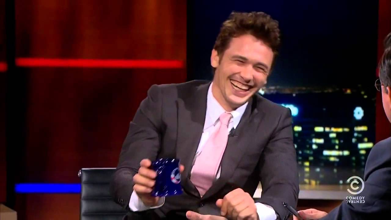 [HD] Stephen Colbert vs James Franco: Duelo sobre Tolkien 2! Legendado ...