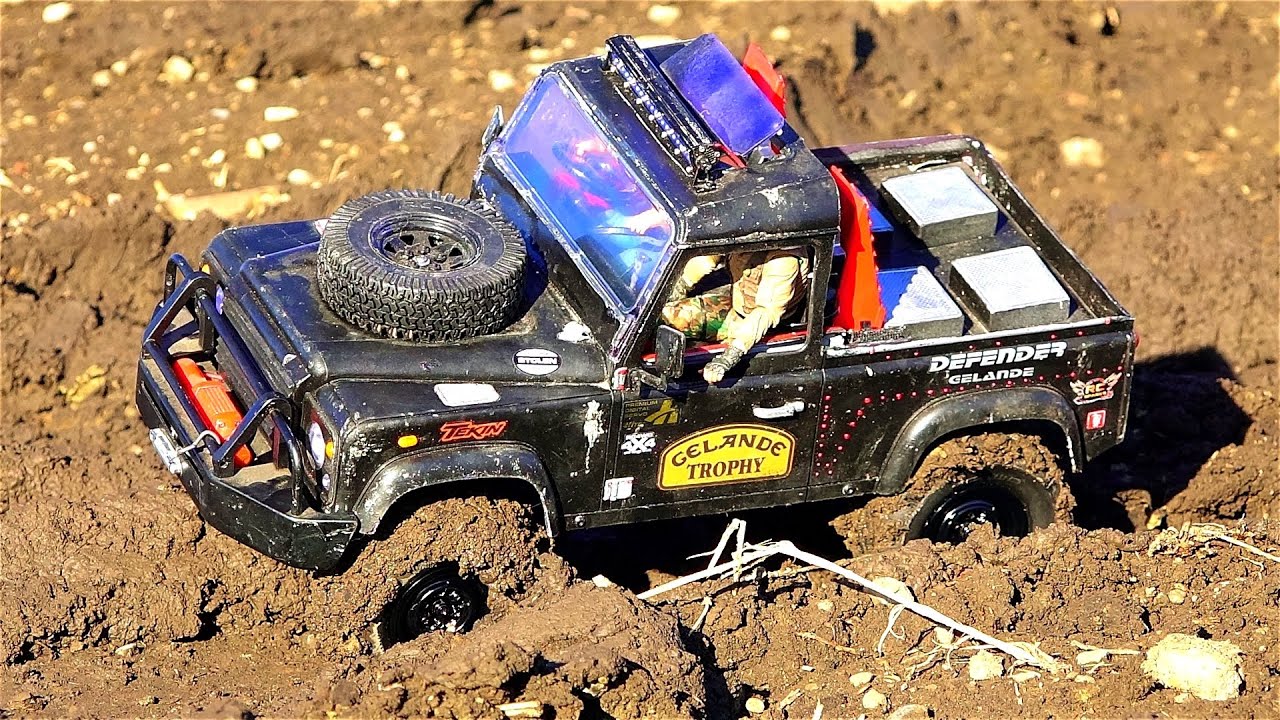 RC ADVENTURES - Chopped Gelände 2 stuck in Mud - Land Rover Defender ...