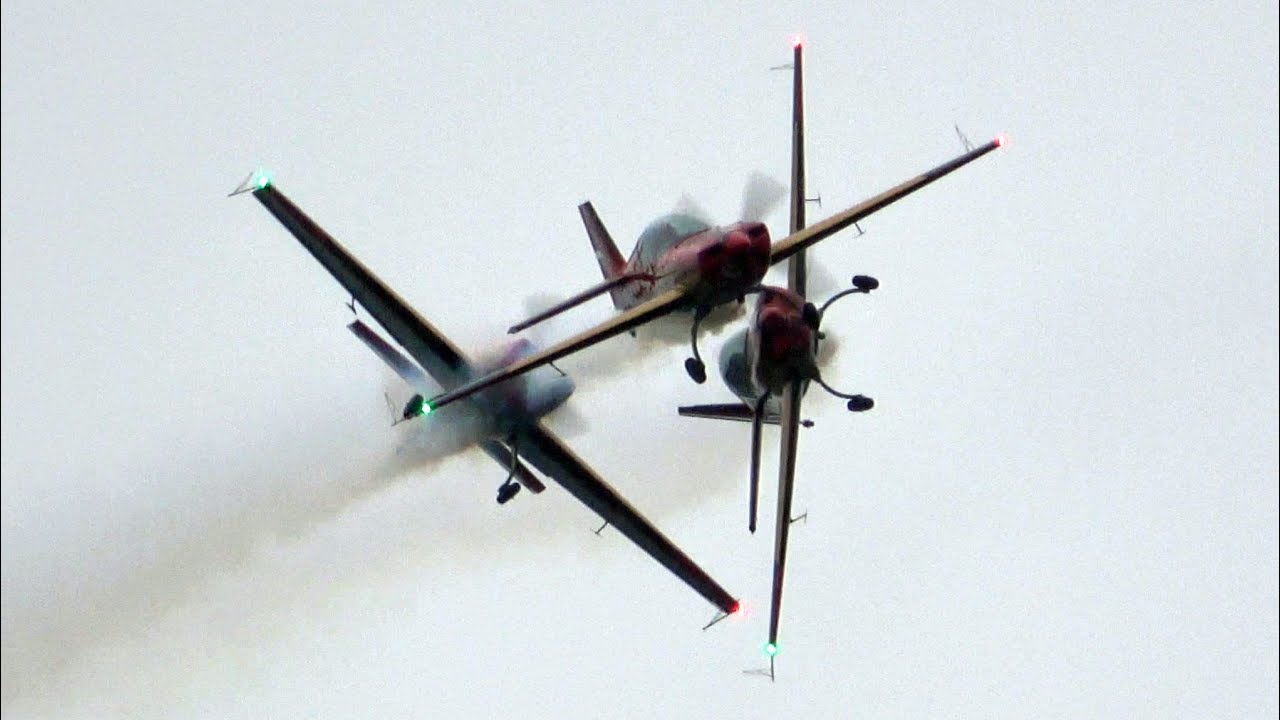 4Kᵁᴴᴰ / The Royal Jordanian Falcons Aerobatic Display Team @ RADOM ...