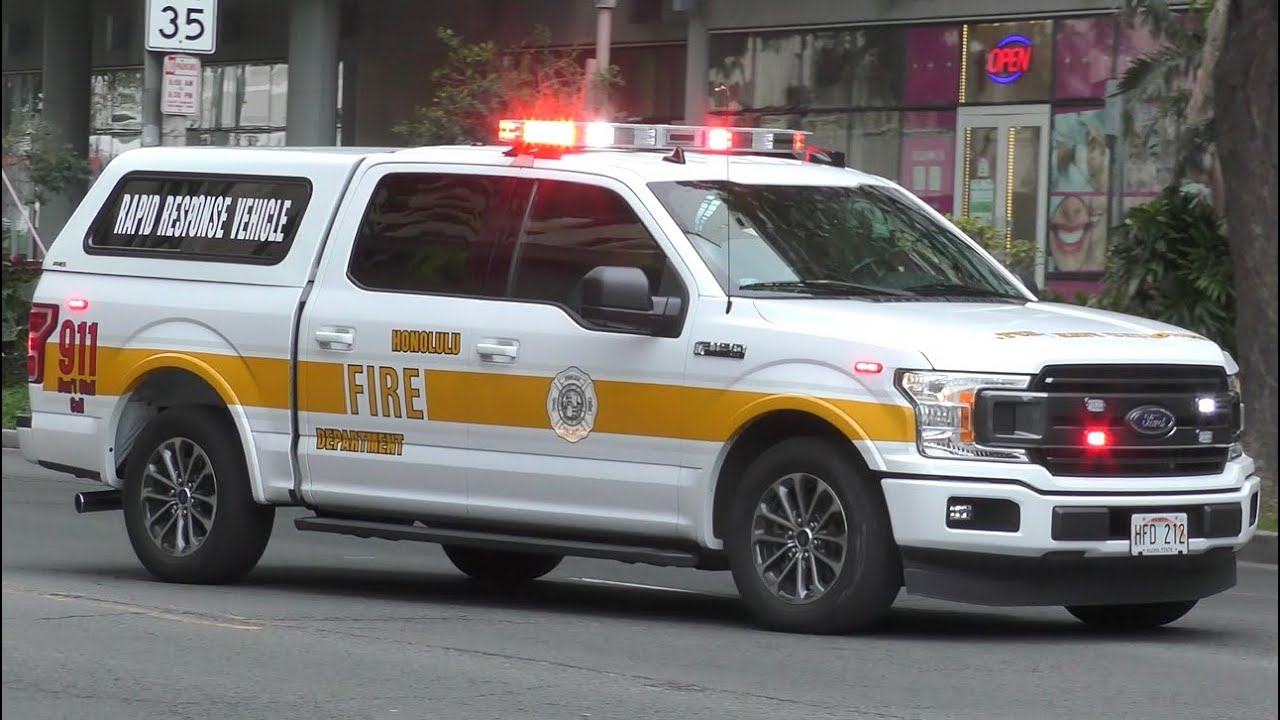 Honolulu Fire Dept. RRV 29 Responding - YouTube
