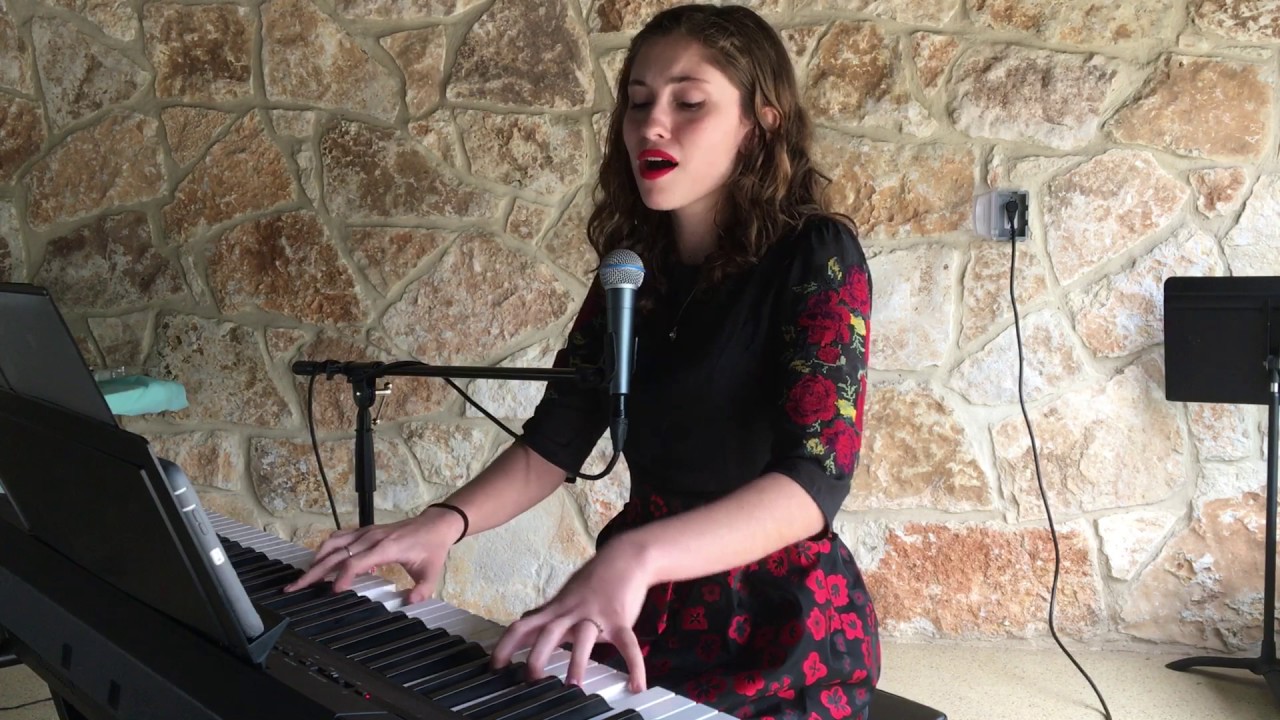 Avery Logan – Feels Like Home (cover) - YouTube