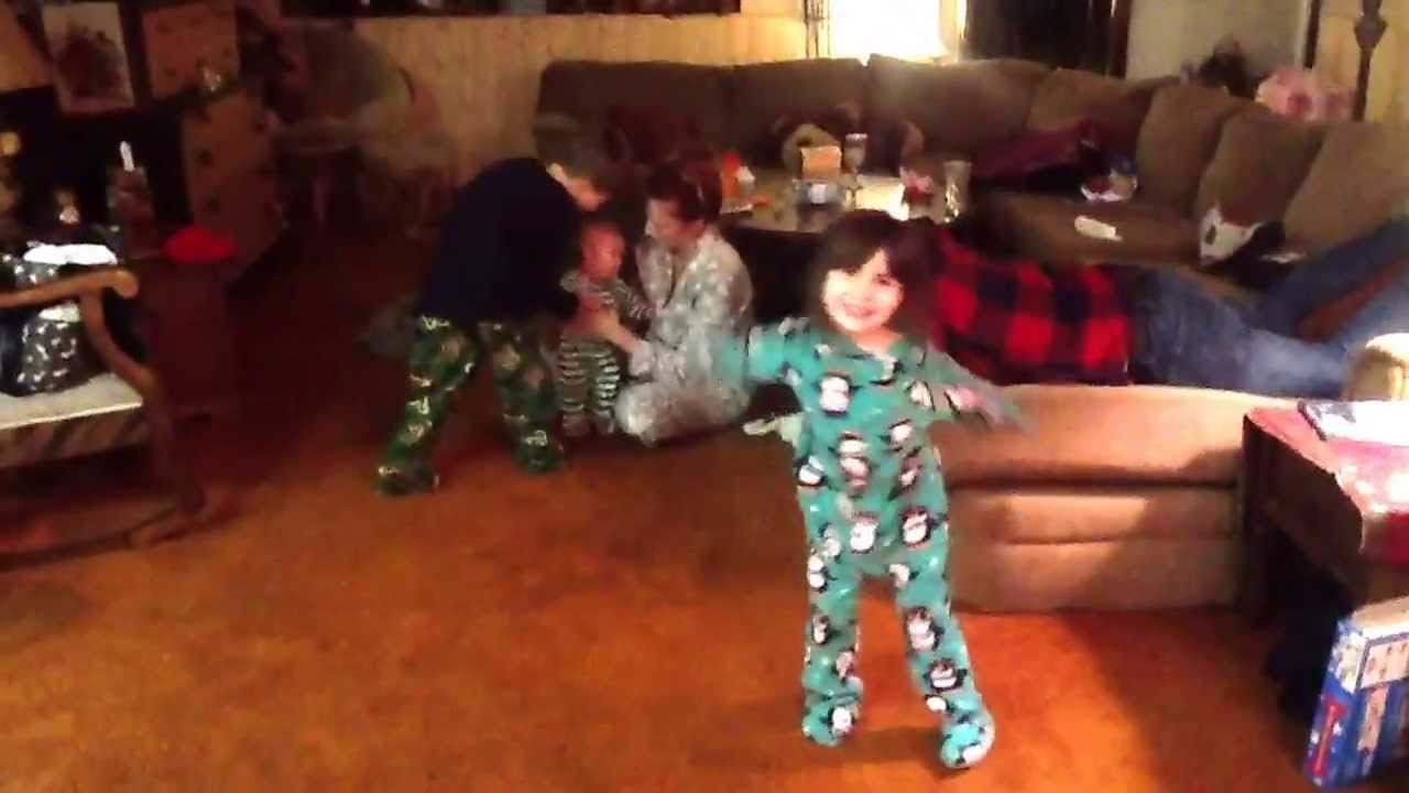 Crazy Dancing Kids - YouTube