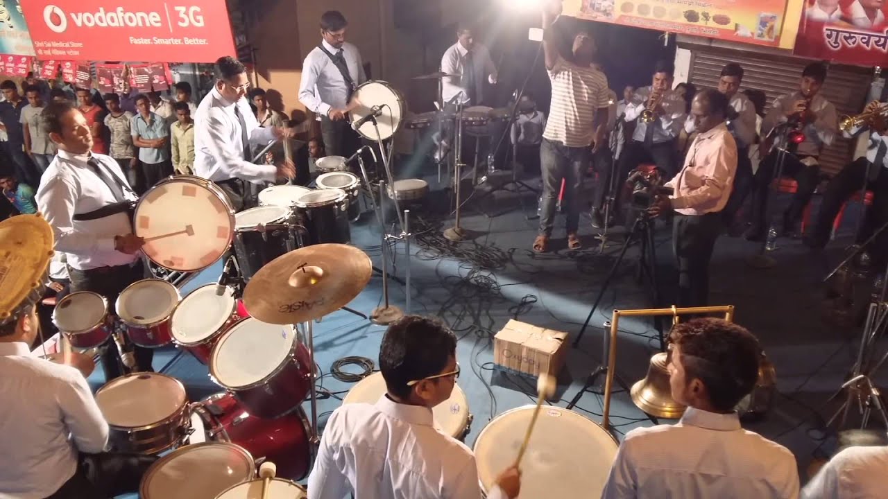 Sara zamana hasino ka diwana.. Sameer kala circle pimpalghar - YouTube