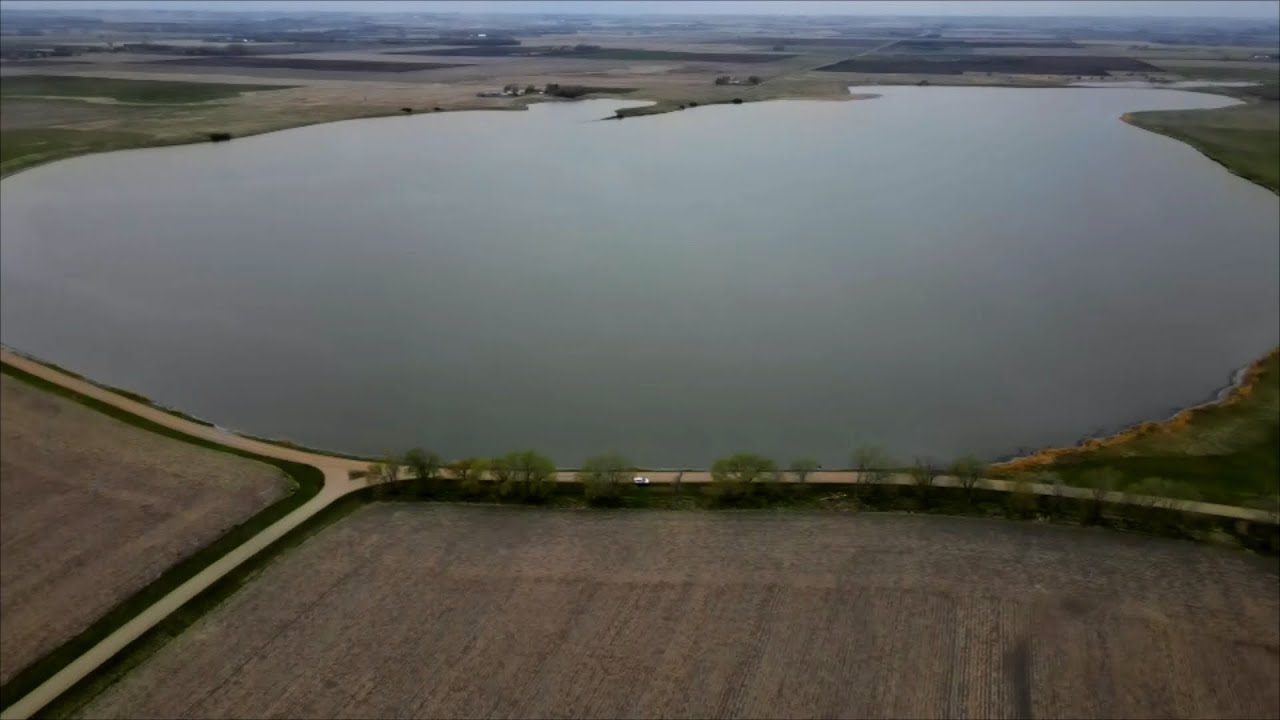 Finding Minnesota: Birdwatching On Salt Lake - YouTube