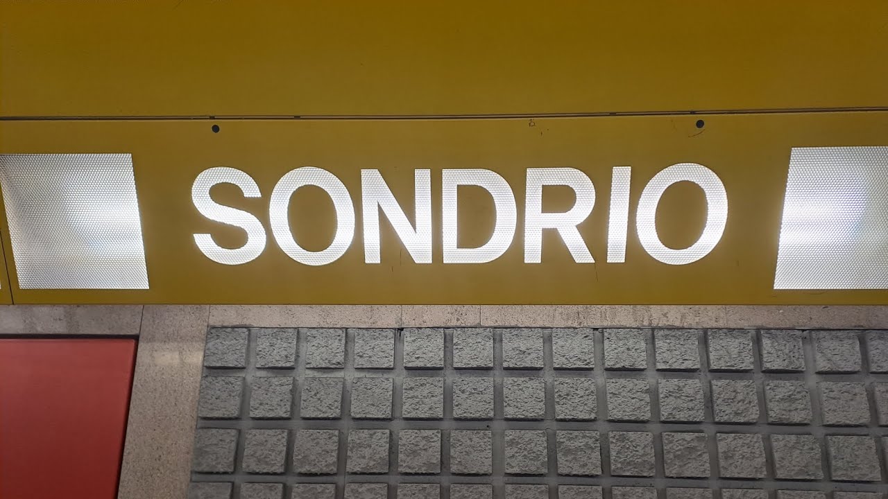 (Walkthrough) Stazione SONDRIO (M3 Metro Milano) - YouTube