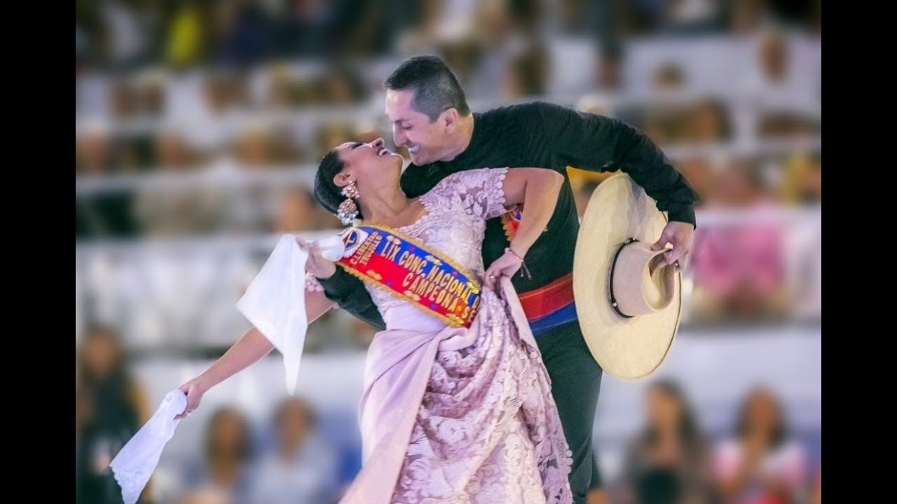 Exhibición Campeones Mundiales Senior 2019 - Olivetti Villanueva y Alex ...