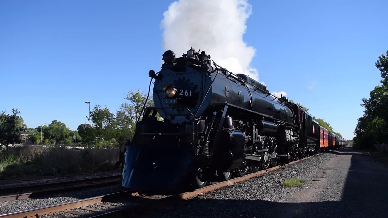Milwaukee Road 261's 25th Anniversary - YouTube