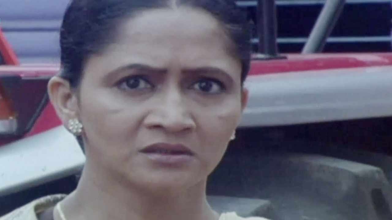 Alka Kubal, Ghat Pratighat - Marathi Scene 10/18 - YouTube