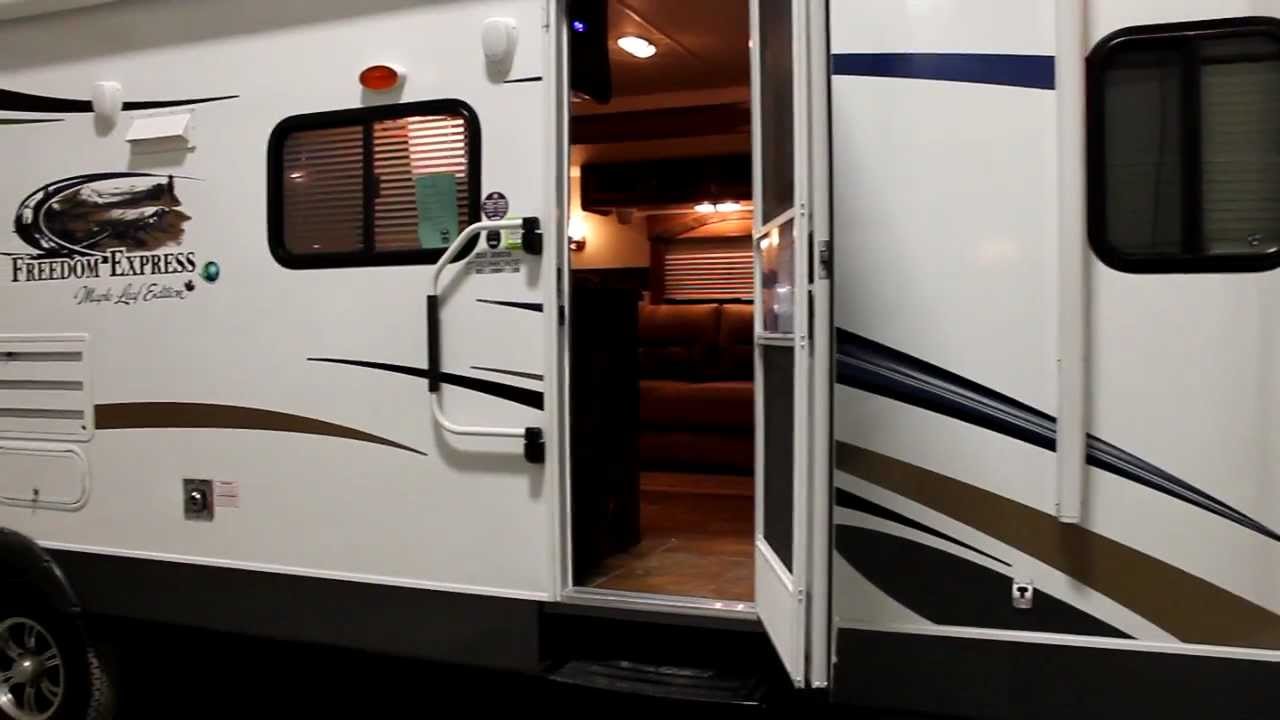 2012 Coachmen Freedom Express 310BHDS - YouTube