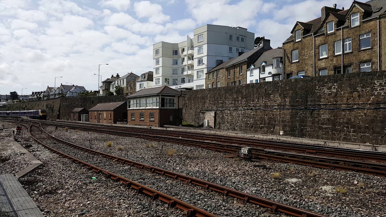 43012 Exeter Panel Signal Box leads out of Penzance 19th August 2017 ...