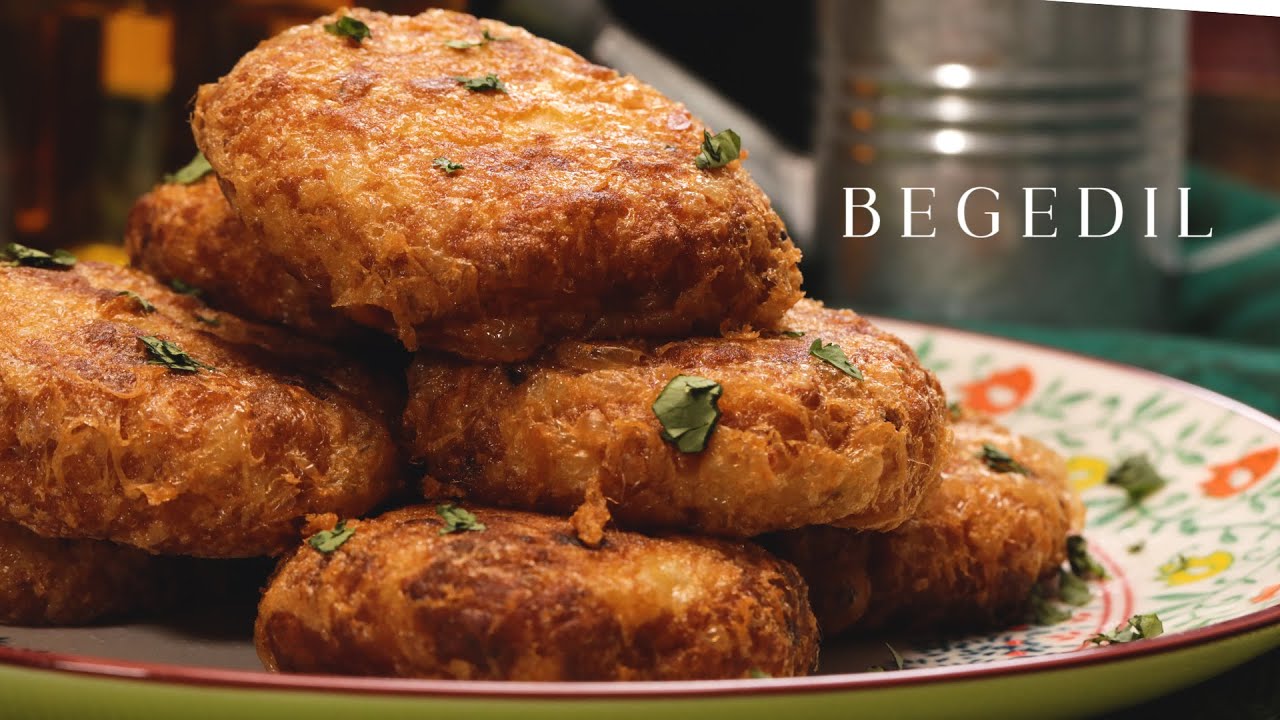 How to make Begedil (Bergedil) | Fried potato patty - YouTube