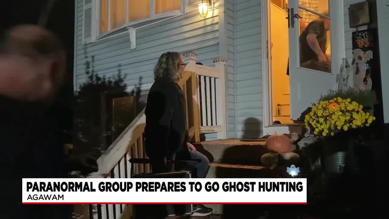 Paranormal group prepares for ghost hunt at historic Agawam house - YouTube