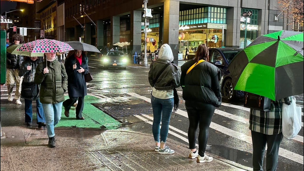 New York Manhattan Raining Christmas Holiday Live - YouTube