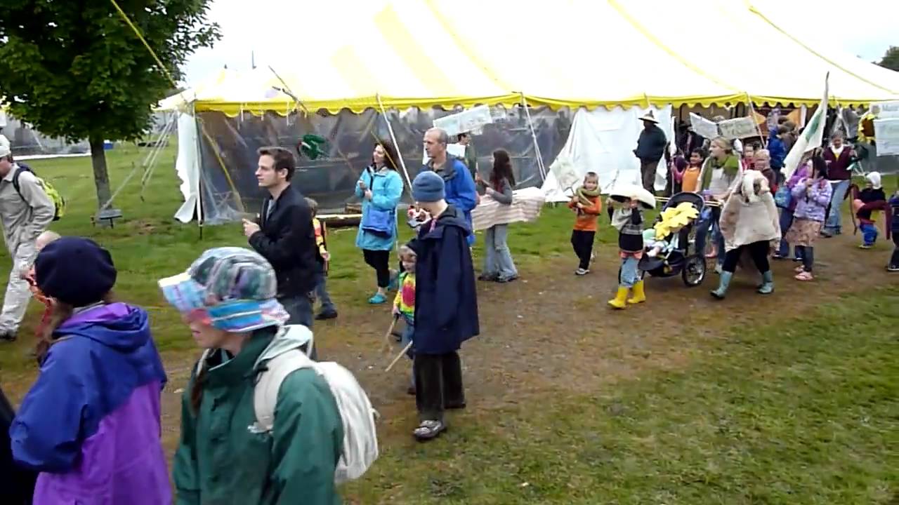 Common Ground Country Fair Children's Garden Parade 9/24/10 - YouTube