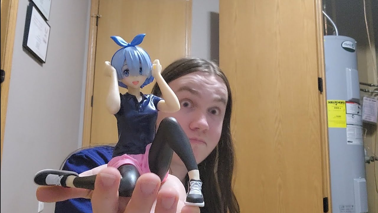 Unboxing (yet another) Rem figure! (for Valentine's Day) - YouTube