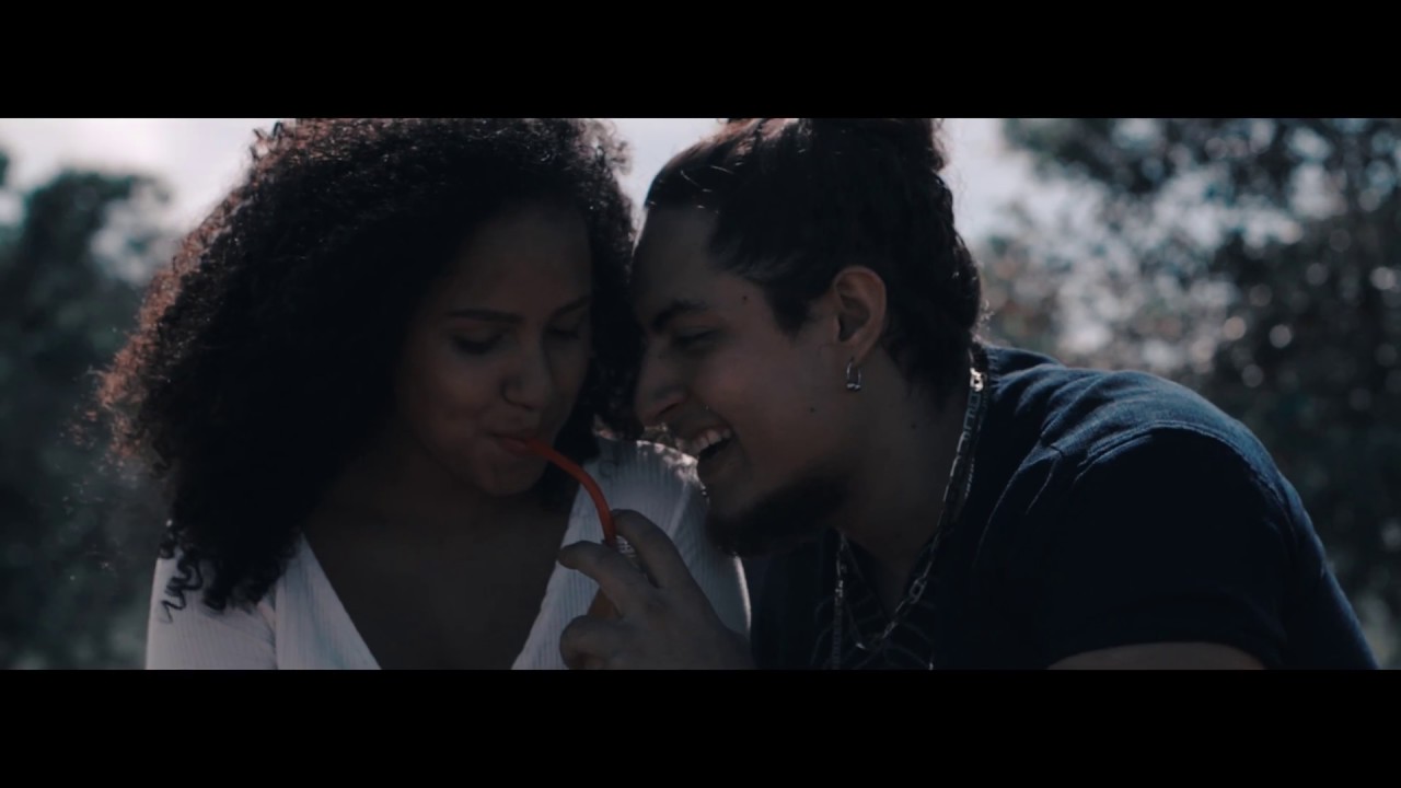 Shyno - Me Enamoré [Official Video] - YouTube