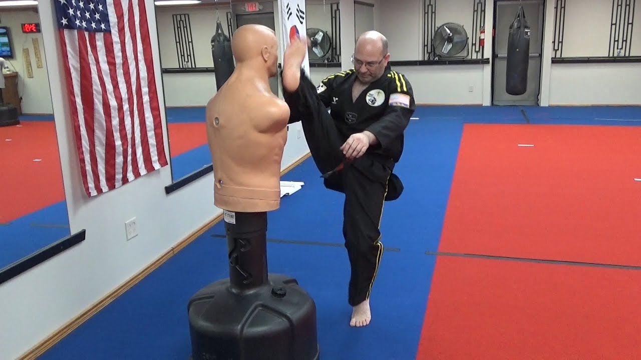 Backspin Crescent Kick Taekwondo Tutorial - YouTube