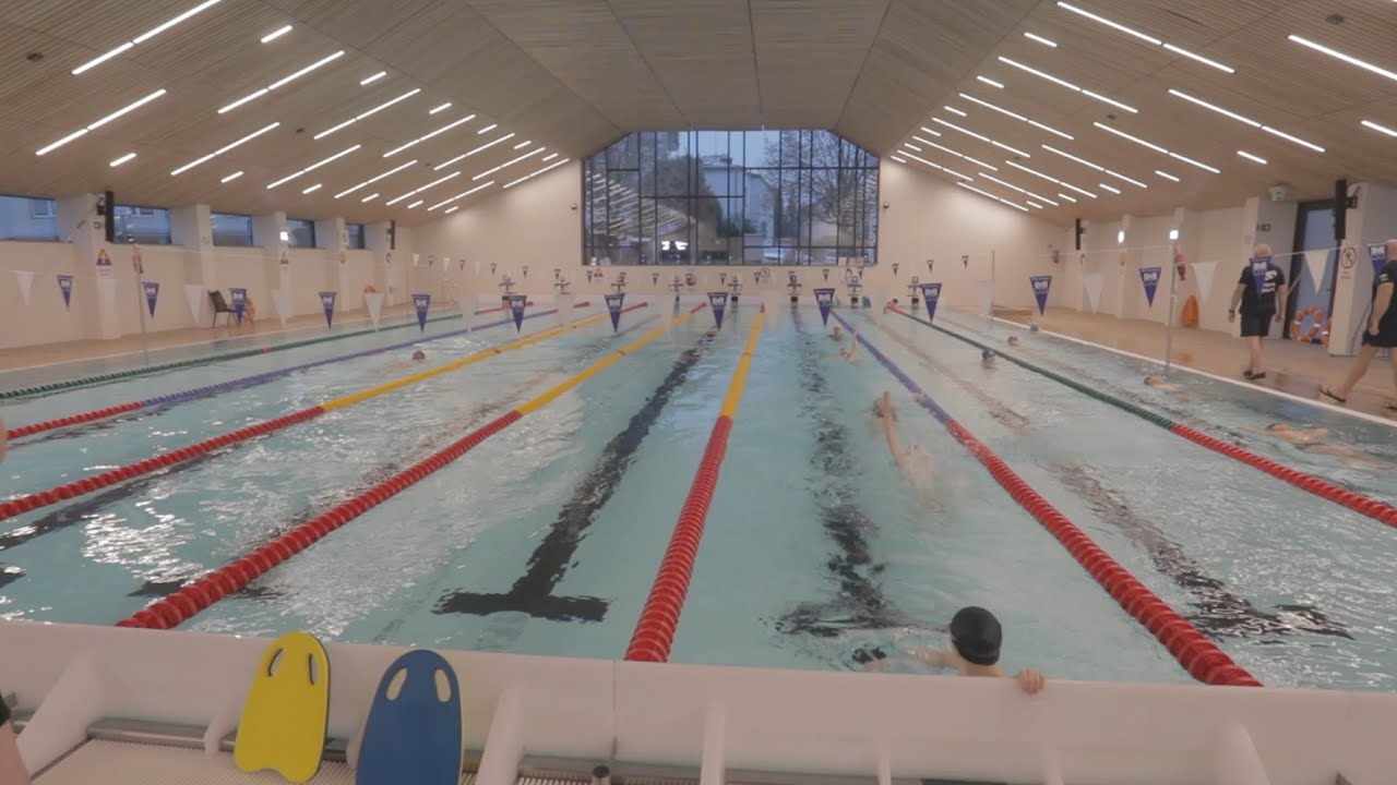 Nowe kryte baseny powstają w Krakowie - YouTube