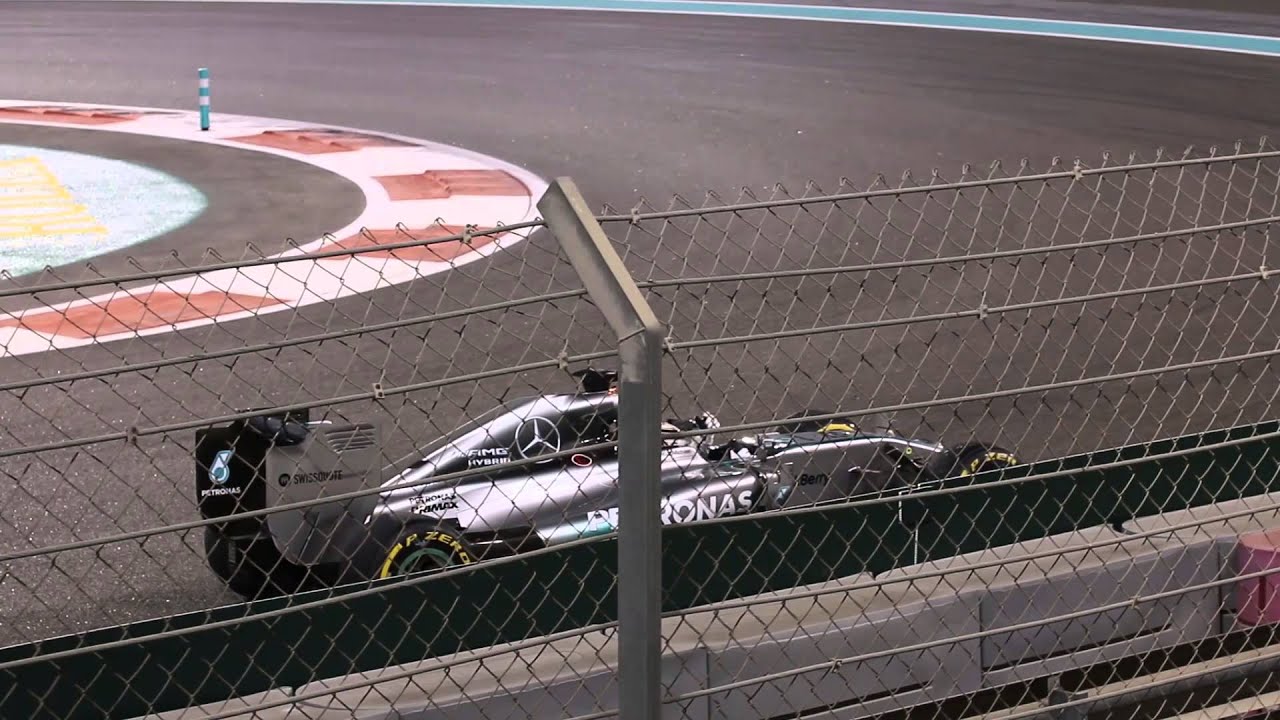 Formula 1 Final Abu Dhabi 2014 - Lewis Hamilton celebrate burnout ...