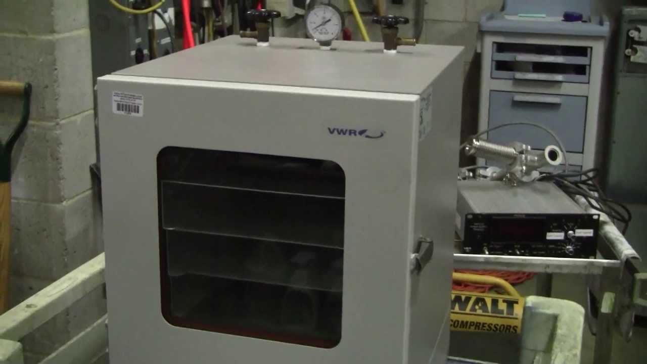 VWR Scientific Vacuum Oven Model 1400E - YouTube