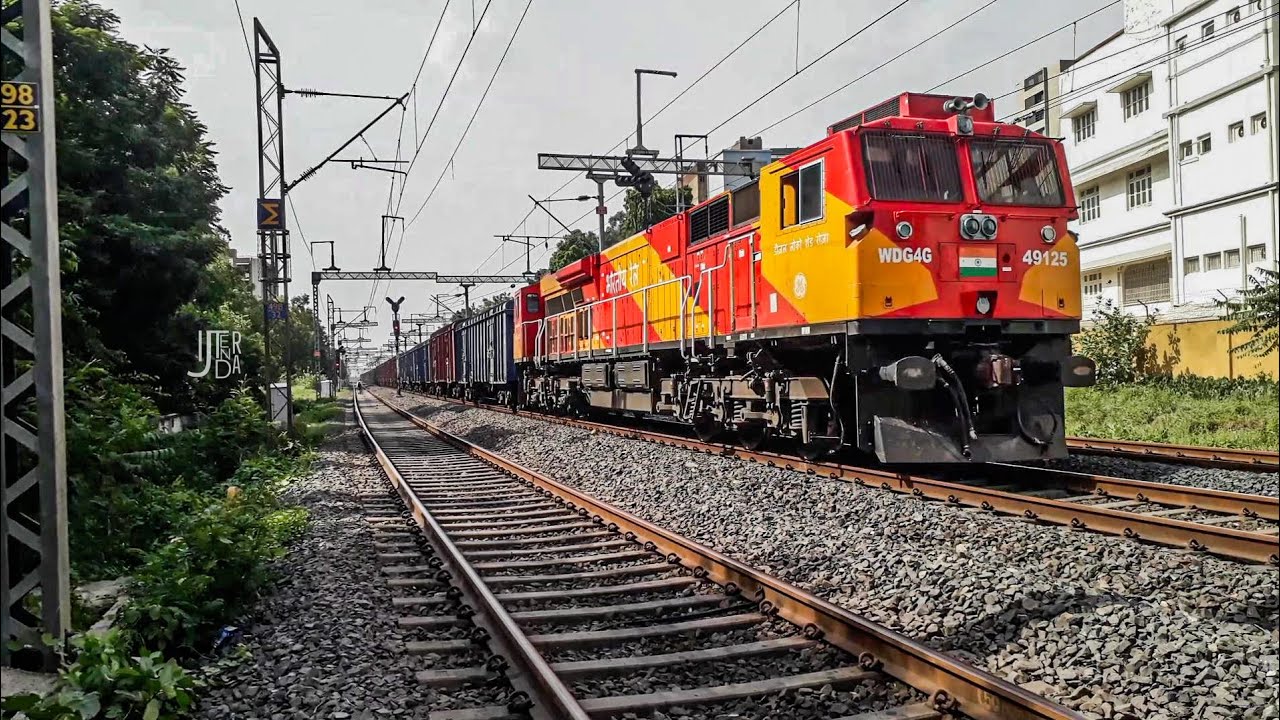 49125 Roza WDG4G with fully loaded BCNA wagon - YouTube