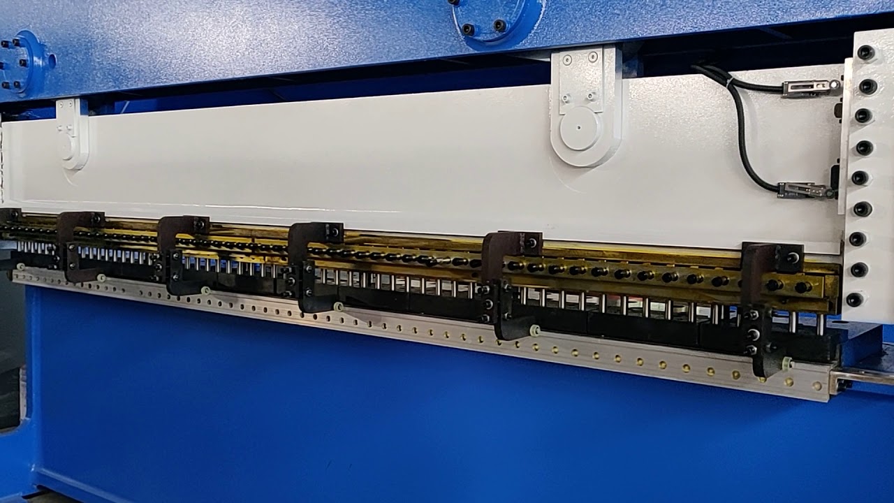 Aluminium Formwork Gang Punching Machine - YouTube