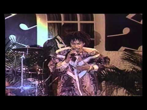 Garnett Silk Live - YouTube