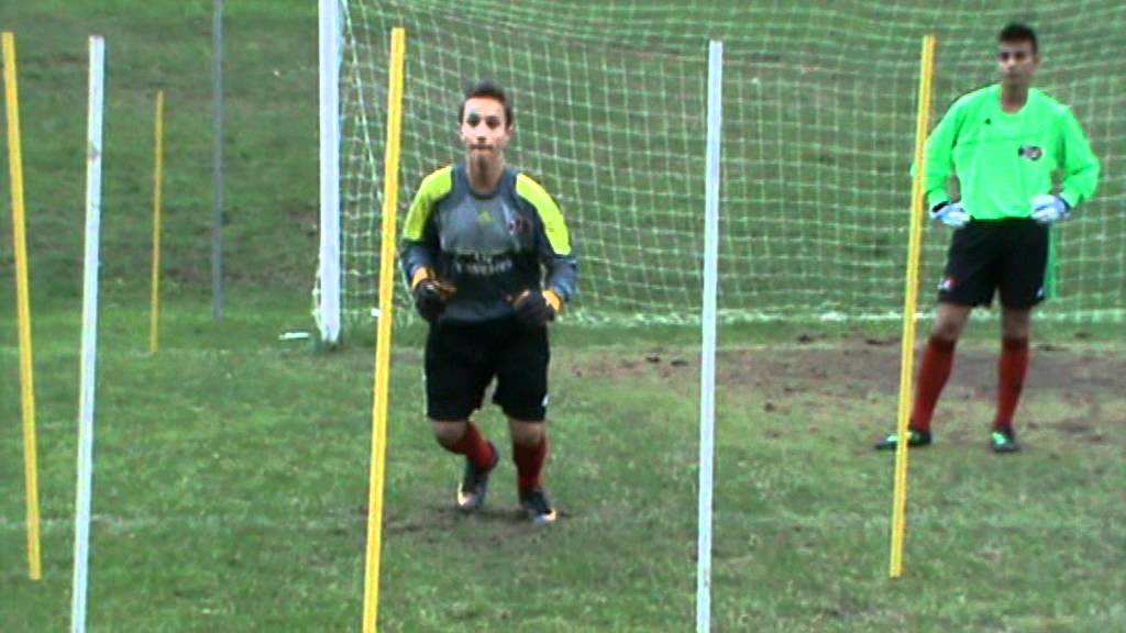 Allenamento Portieri - Goalkeeper Training - AC Milan Junior Camp - YouTube