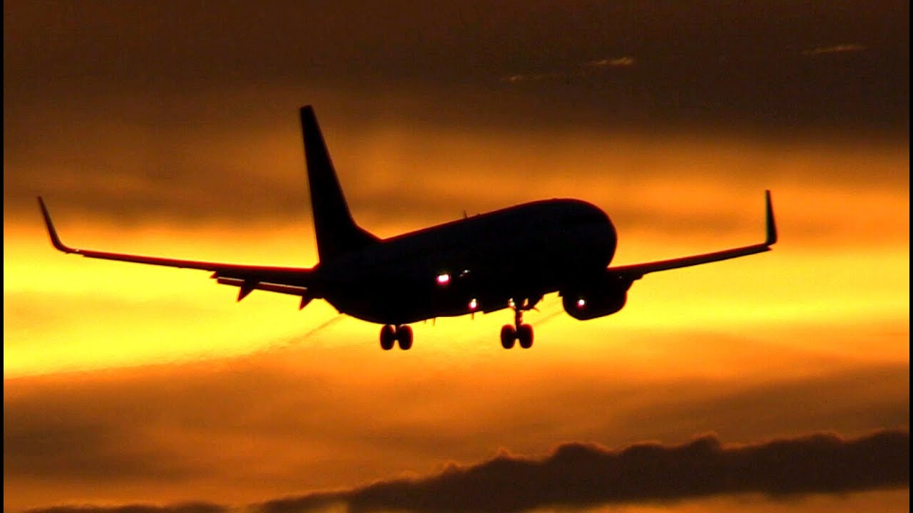 Spectacular Sunset Landing - Delta 737 At Fort Lauderdale Airport - YouTube
