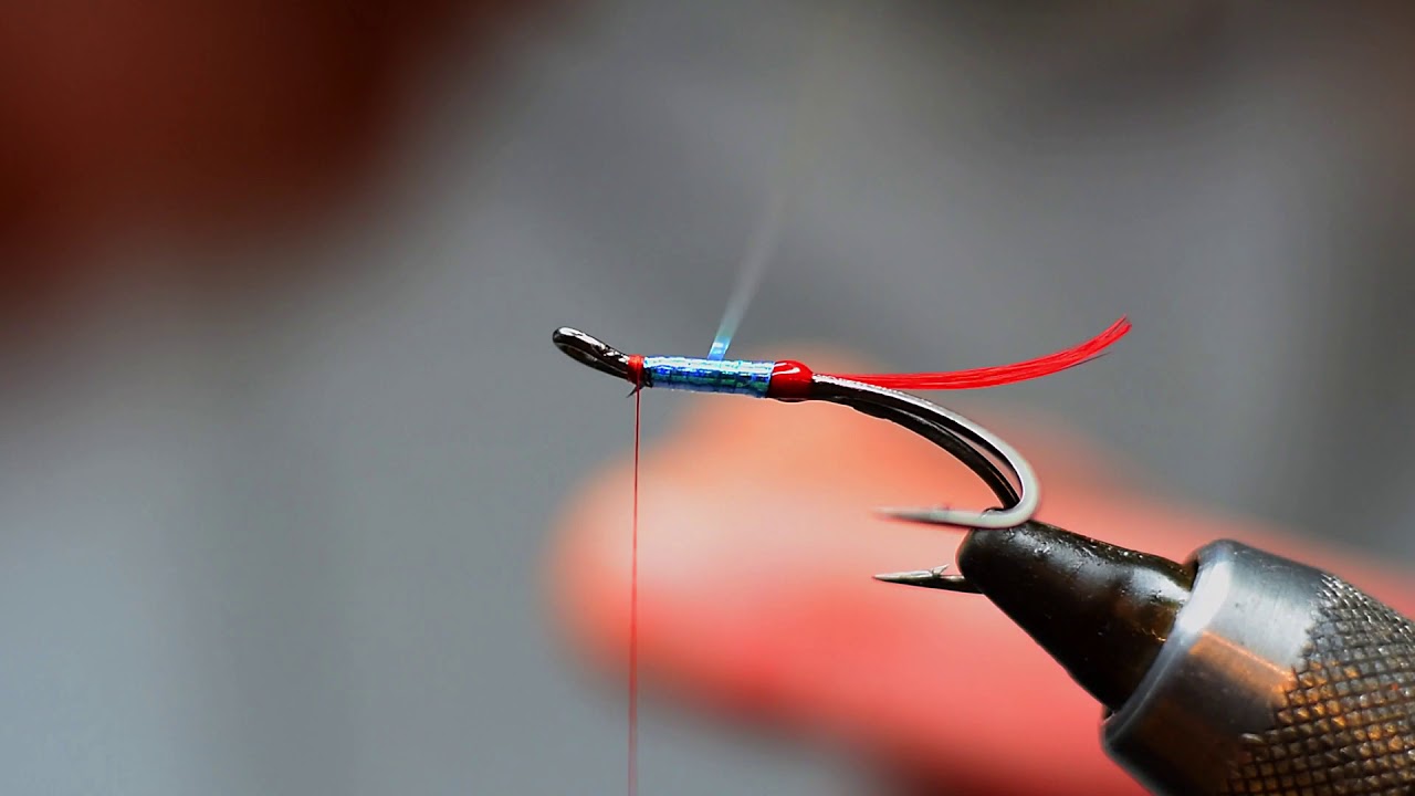 Sixmile pearl Dollaghan/seatrout fly - YouTube