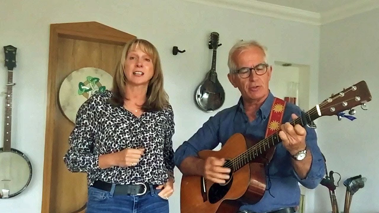 Jacobite Songs and their history - 'The Dew Among the Heather'. - YouTube