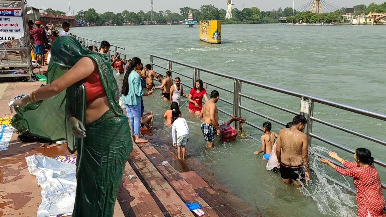 Haridwar Ghat Ganga Snan आस्था की डुबकी @tour_guide - YouTube