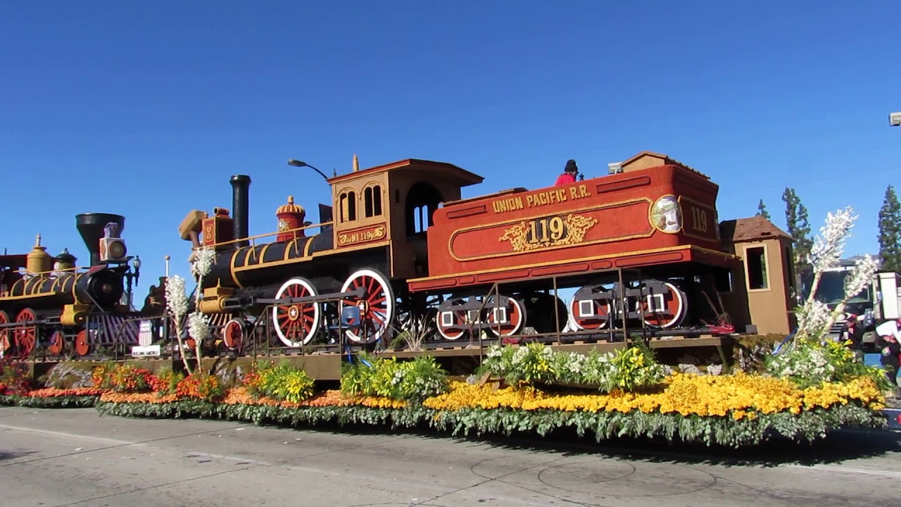 1/1/19 The Chinese Historical's UP 119/CTPRR 60 Jupiter passes through ...