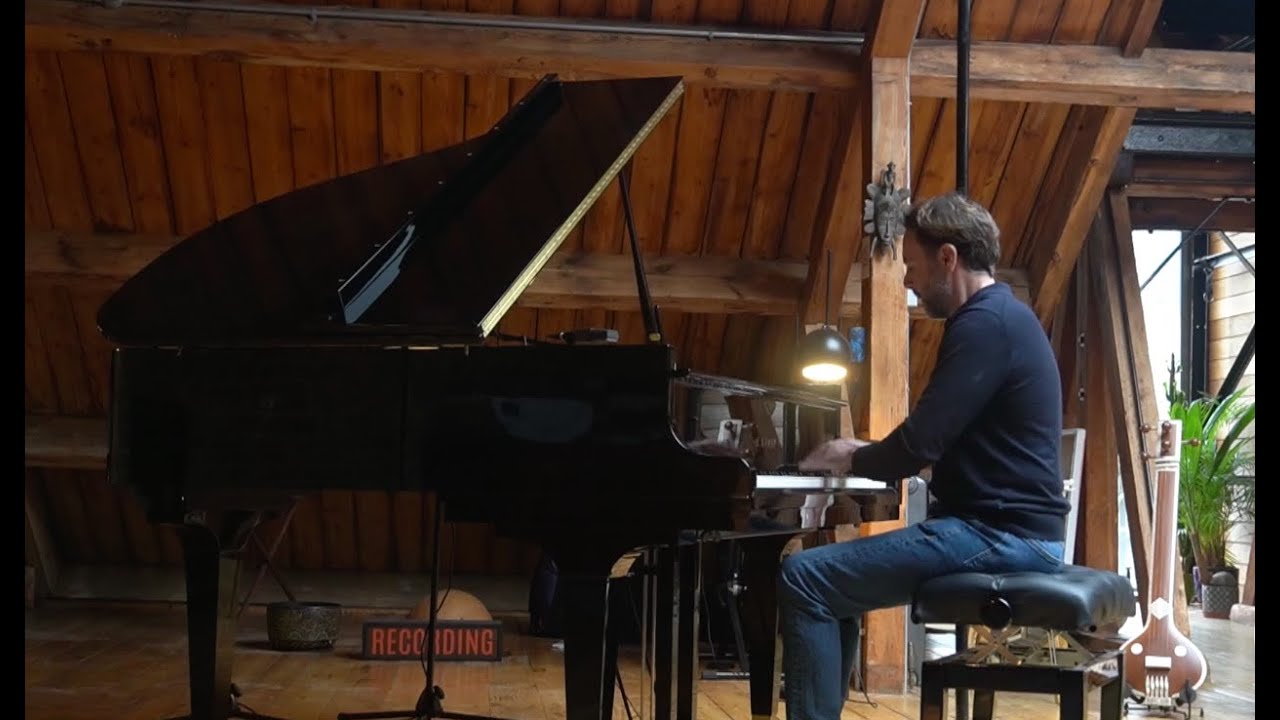 The Lockdown series (March 2021). “Solo Loft Concert” - YouTube