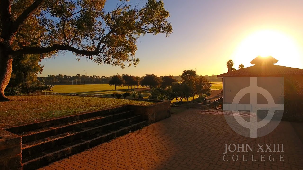 John Xxiii College Logo