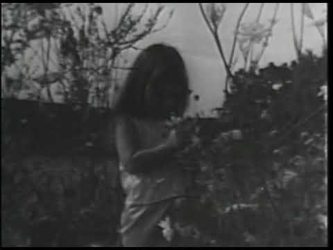 Little girl gets bombed - YouTube