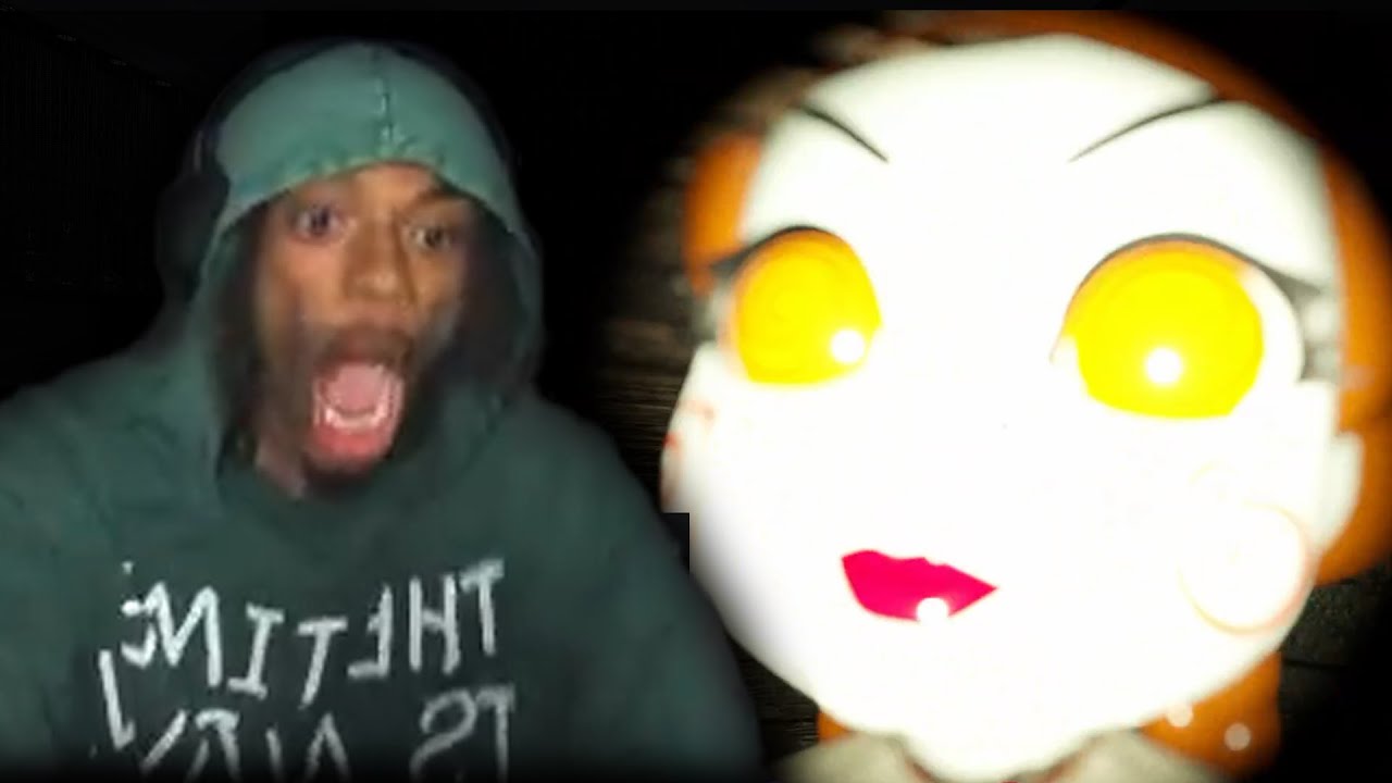 THEY CHASING US IN THE CRAWLSPACE | HORROR GAME - YouTube