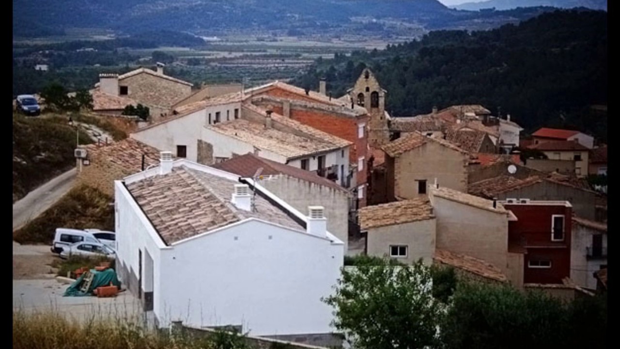 Lledó (Teruel) en Color www.fotourbana.com - YouTube