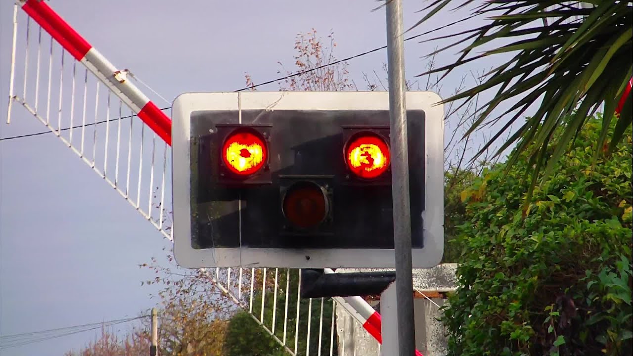 Railway Crossing - Sandymount Station, Dublin - YouTube