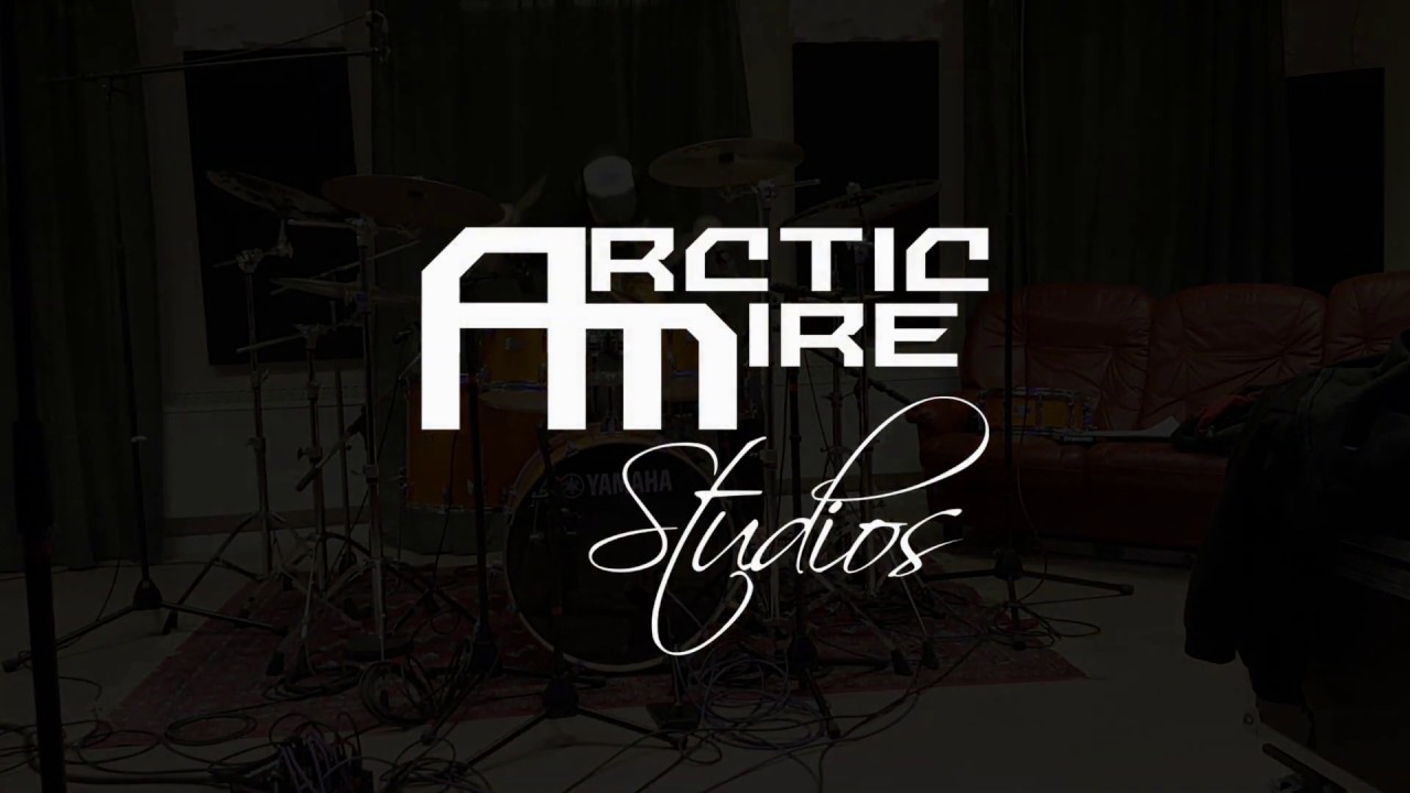 Arctic Mire Studios - Angels We Have Heard On High - YouTube