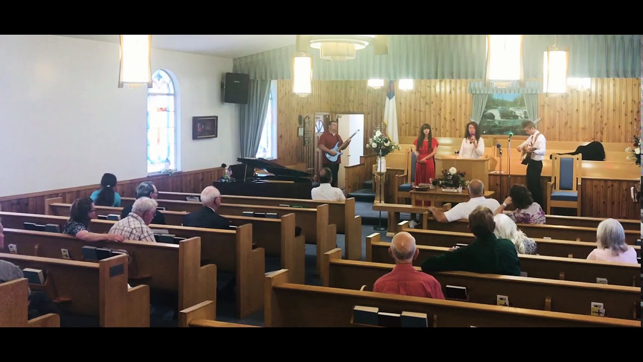 Somebody Ought To Say Amen-The Delk Family - YouTube