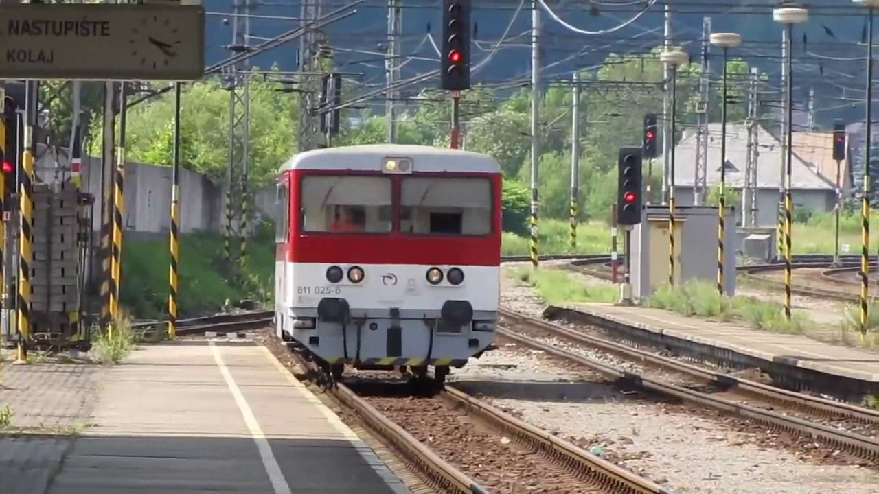ZSSK Class 811 - YouTube