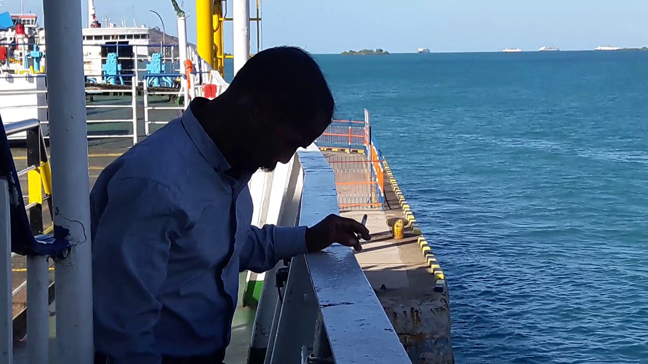 Detik detik penampakan kapal peri - YouTube