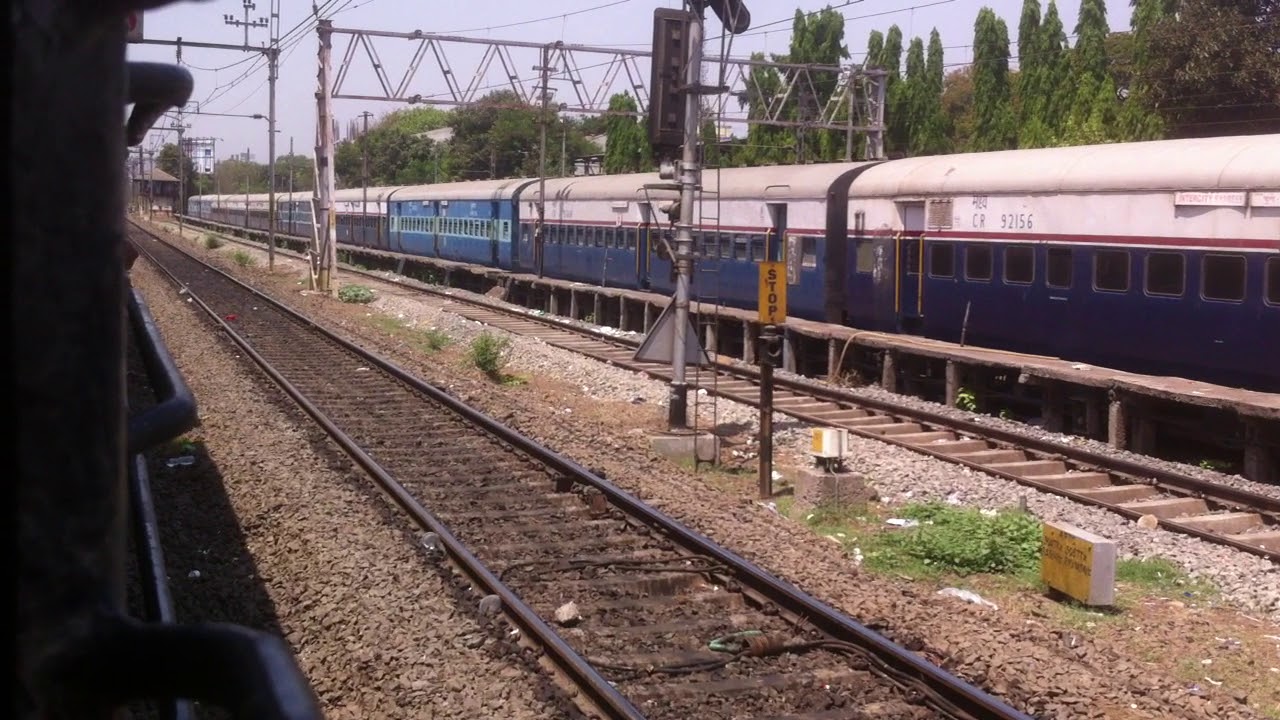 CR: Pune: Departure of 11026 Pune Bhusaval Express & Arrival of 11301 ...