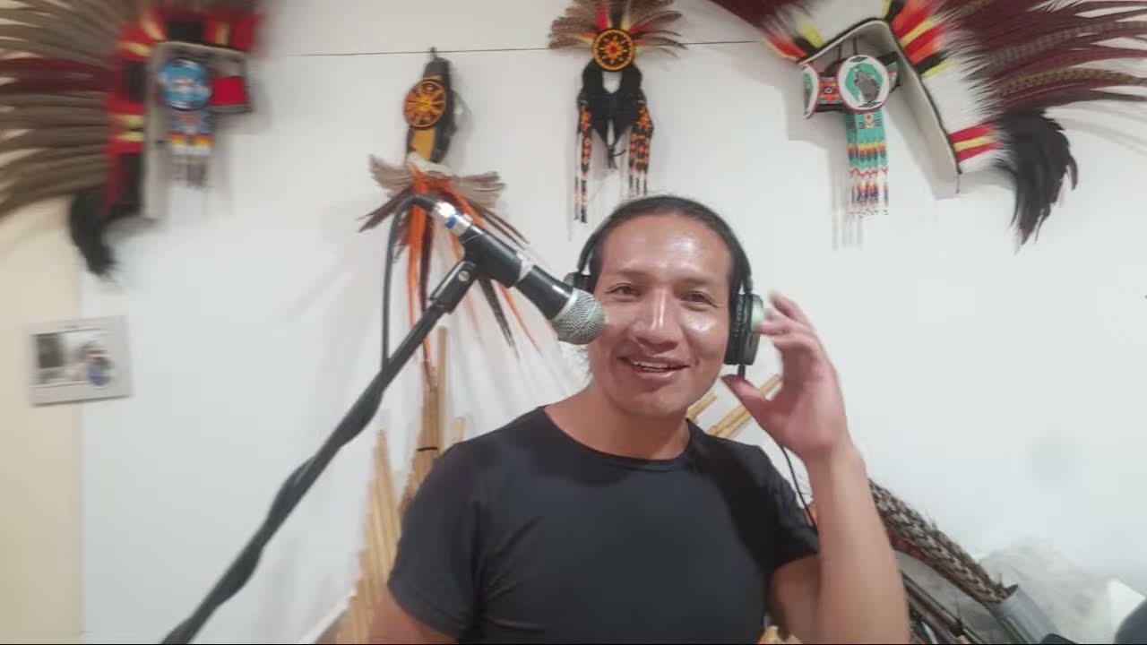 Hector Loza From Ecuador Native Music00 - YouTube
