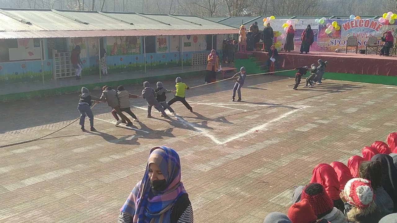 Rope pulling Game - YouTube