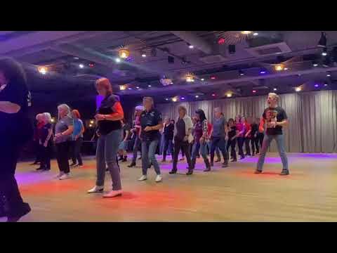 Shadow in the Dawn Line Dance by Sascha Wolf - YouTube