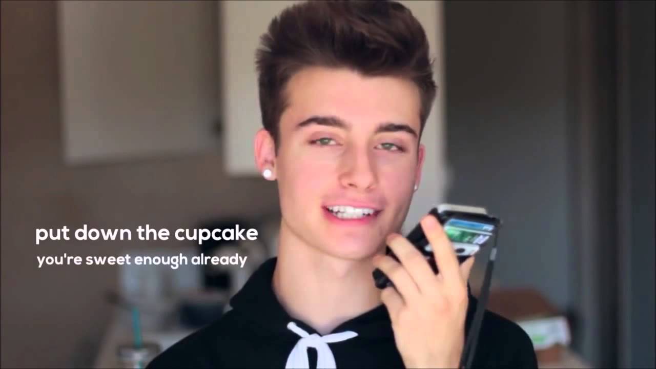 WeeklyChris-Cutest Moments - YouTube